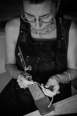 Angela Lago. Artista | ARTEINFORMADO